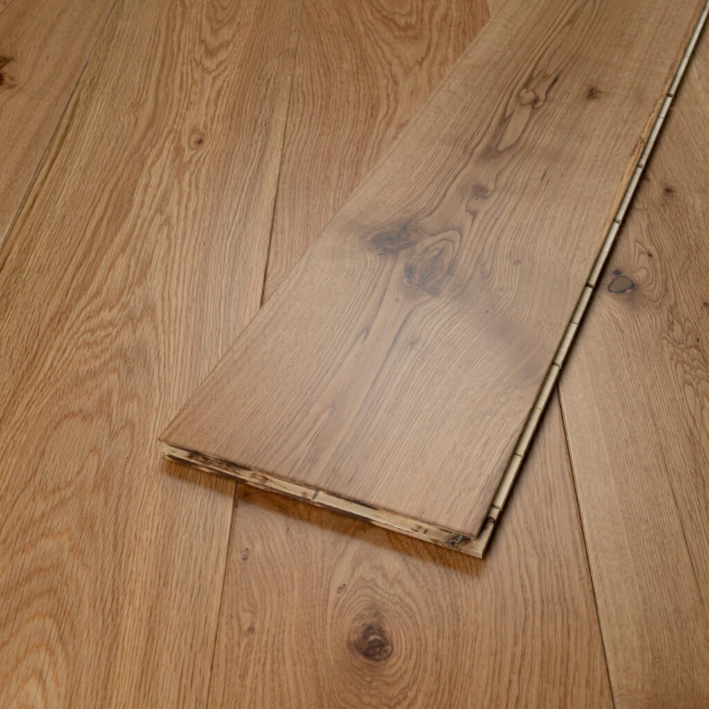 Engineered Wood Straight Plank Tongue & Groove Classic Lacquered / Lac ...